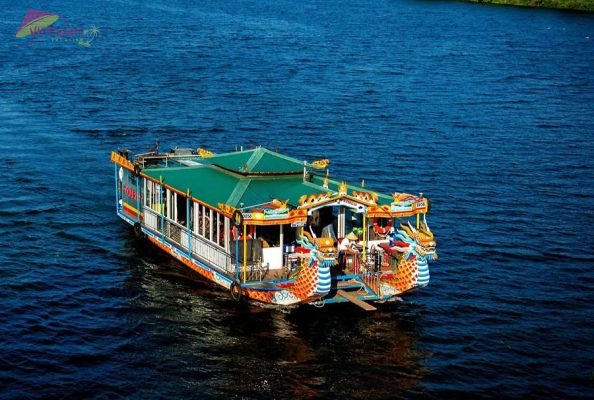 Hue Dragon Boat Trip On The Perfume River - Vietnamvacation