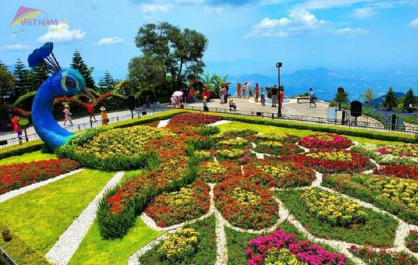 Le Jardin D'Amour - Ba Na Hills Flower Garden - Vietnamvacation