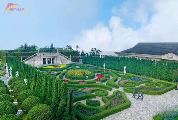 Le Jardin D'Amour - Ba Na Hills Flower Garden - Vietnamvacation