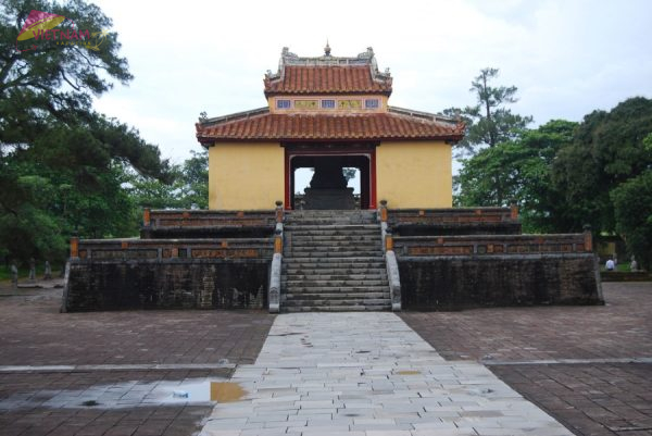 Minh Mang Tomb - Mausoleum Of A Great Emperor - Vietnamvacation